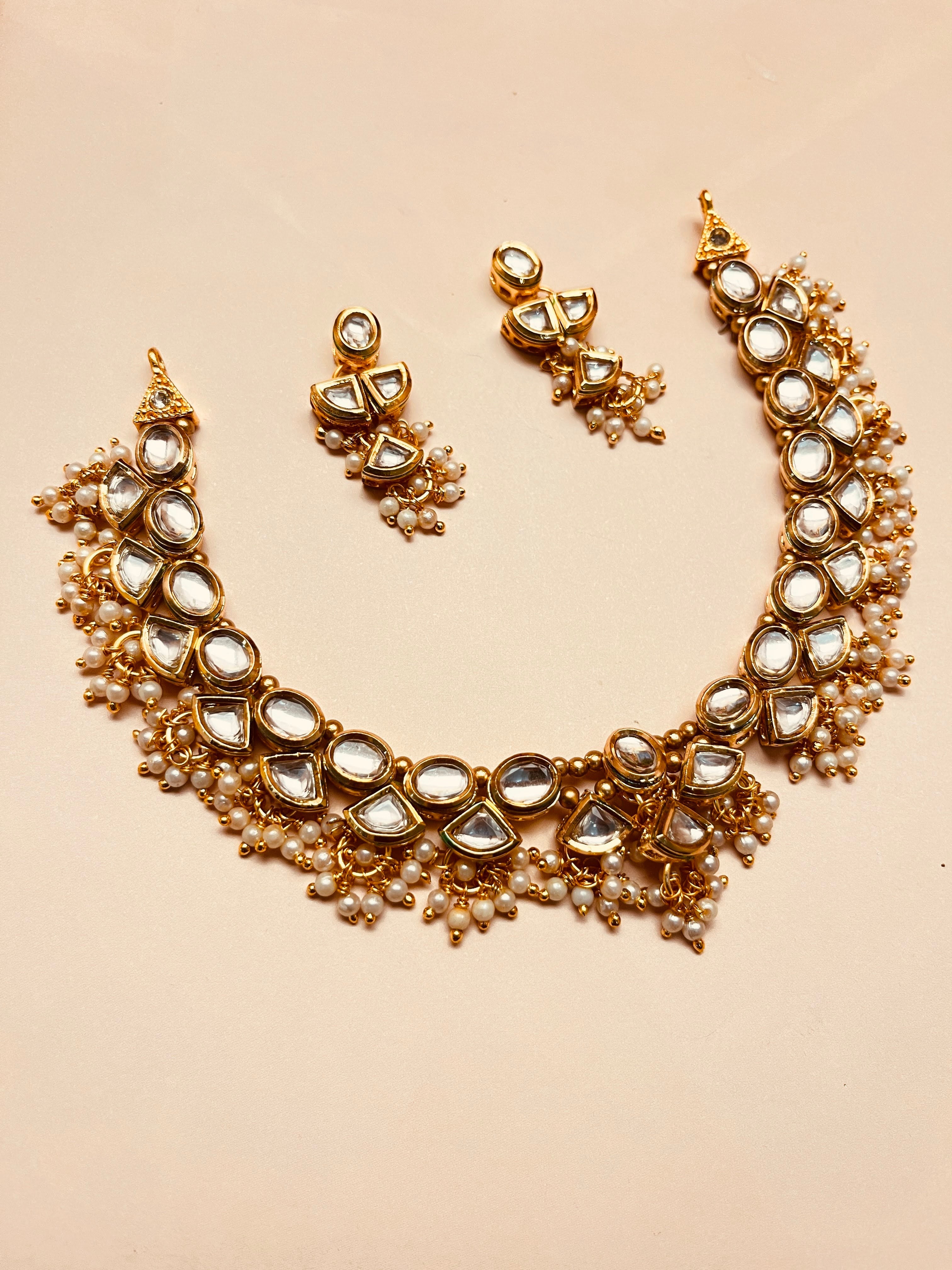 Kundan haar store